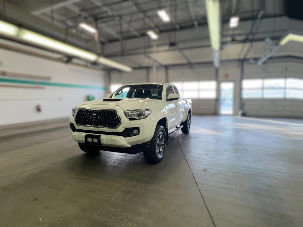 Used 2018 Toyota Tacoma Access Cab | Carvana