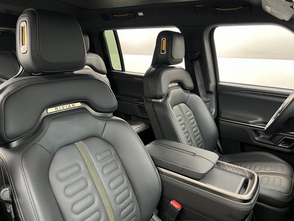 2023 Rivian R1S | Carvana