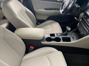 2017 Kia Optima Hybrid | Carvana